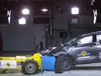 VIDEO: Crash Test Lexus NX (Euro NCAP)