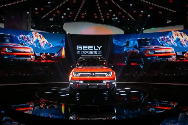 Melihat Booth Geely Di Auto Shanghai 2025, Ada Mobil Yang Bisa Berenang