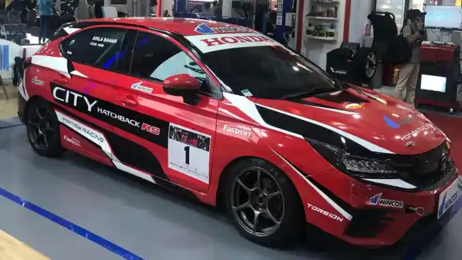 Ternyata Kaca Film Punya Fungsi Penting di Mobil Balap Honda Racing ...