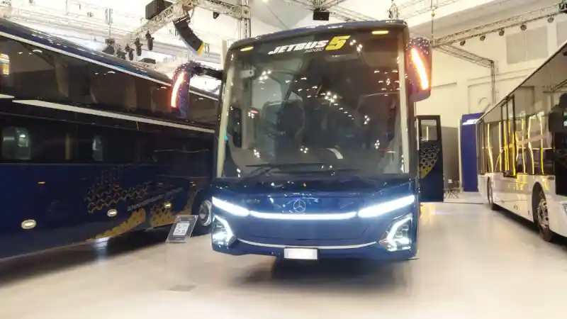 Adiputro Resmi Meluncurkan Jetbus 5 dengan Enam Varian Baru