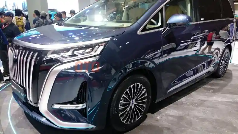 Tanding Segmen MPV Premium EV Di Indonesia, Maxus Mifa 9 vs Denza D9 EV vs Zeekr 009