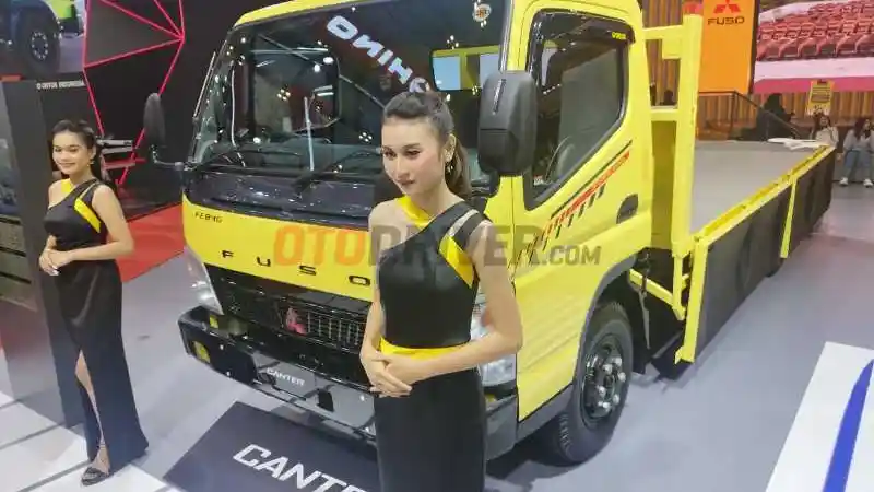 Mitsubishi Fuso Canter Rayakan Ulang Tahun ke 60 Dengan Produksi 60 unit Special Edition