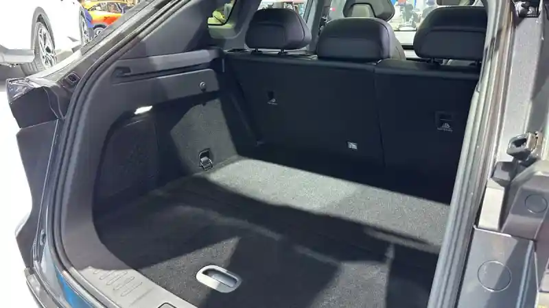 GALERI: Changan Deepal SO7 (19 FOTO)