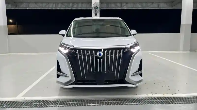 Merek Denza Resmi Debut Di Indonesia, Bawa MPV EV Seharga Rp 950 juta