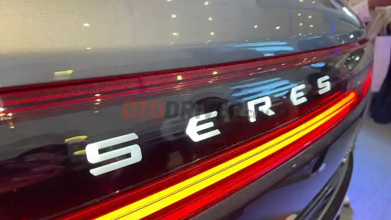 GALERI : DFSK Seres SF5 (28 FOTO)