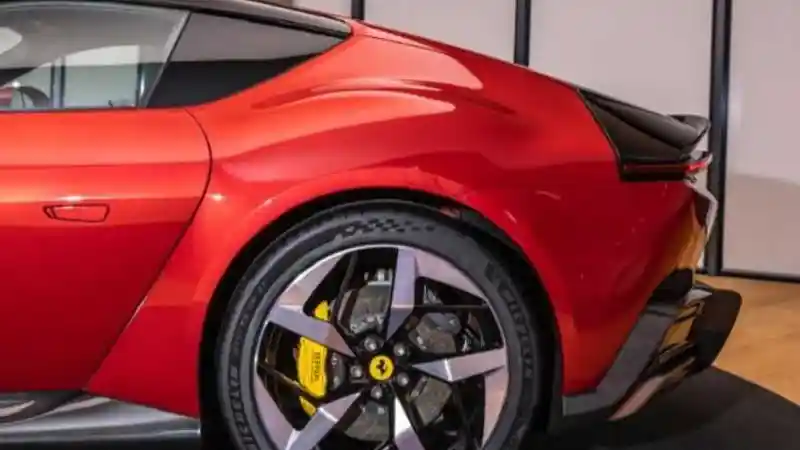 Ferrari 12Cilindri Hadir Dalam Dua Versi ( 33 foto)