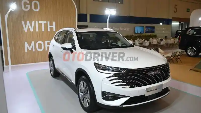 Komparasi Spesifikasi GWM Haval H6 vs Honda CR-V e:HEV