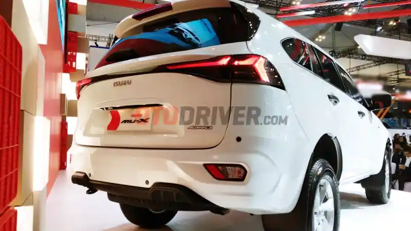 Isuzu mu-X Wajah Baru Hadir Di GIIAS 2025, Harga Rp 658 Juta