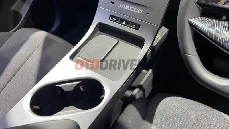 SUV Listrik Rp 350 Juta, Ini Detail Jaecoo J5 EV (18 FOTO)