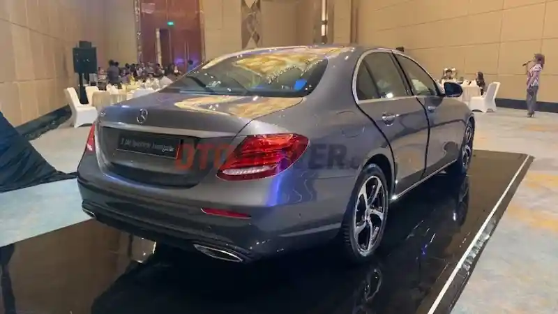 2 Varian Baru Mercedes-Benz E-Class Meluncur, Mulai RP 1 M (11 Foto)