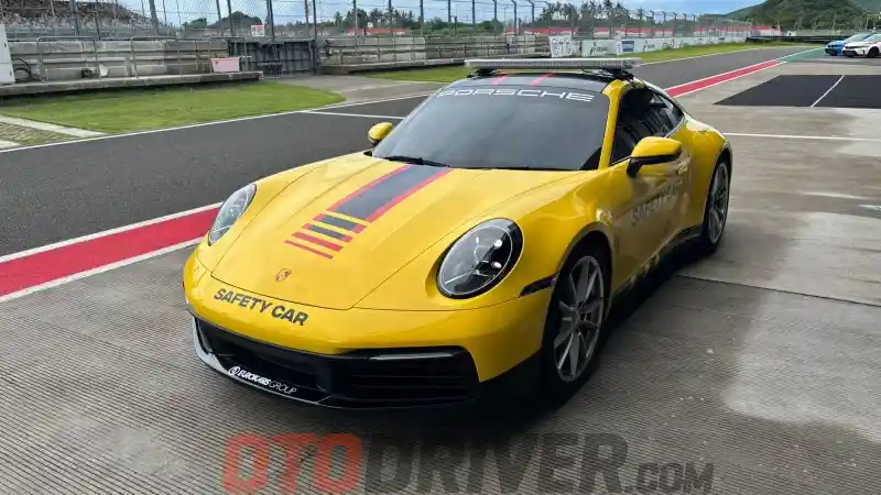 GALERI: Porsche 911 Carrera S Safety Car PSCI (25 FOTO)
