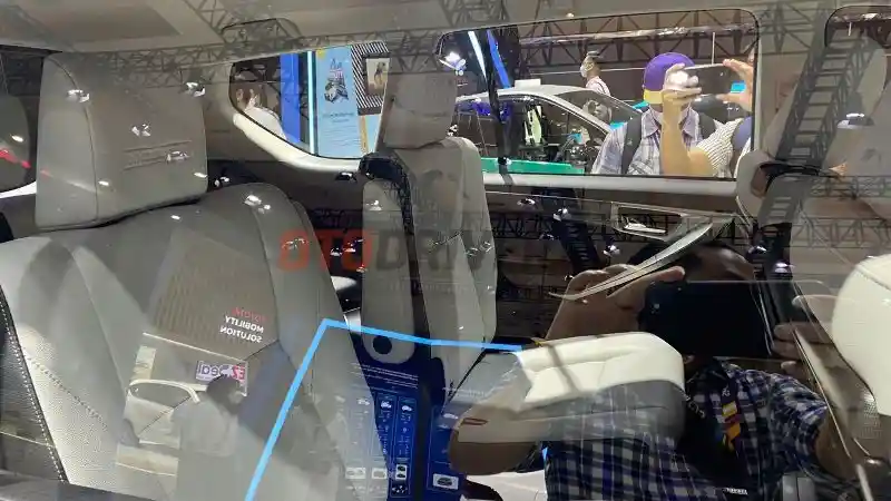 Toyota Kijang Innova EV Concept Resmi Melantai Di IIMS 2022 (8 FOTO)