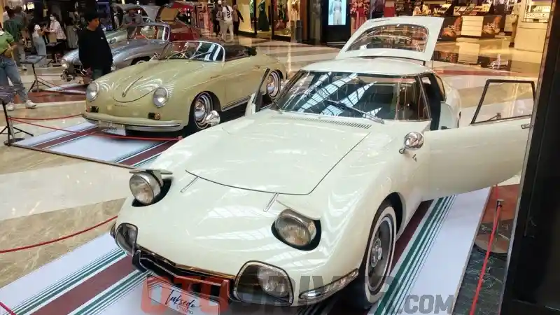 Tuksedo Studio Bali: Bisa Bangun Mobil ’80-an Asalkan…