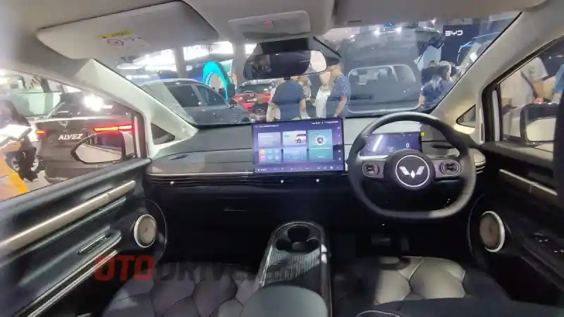 Selisih Rp 39 juta, Apa Yang Bedakan Wuling Cloud EV Lite dan Cloud EV Pro?