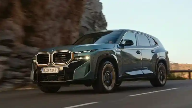 BMW XM Jadi Mobil M Pertama Yang Berpenggerak Hybrid